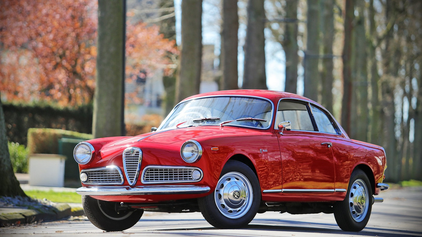 25 important Alfa Romeo coupés | Classic & Sports Car