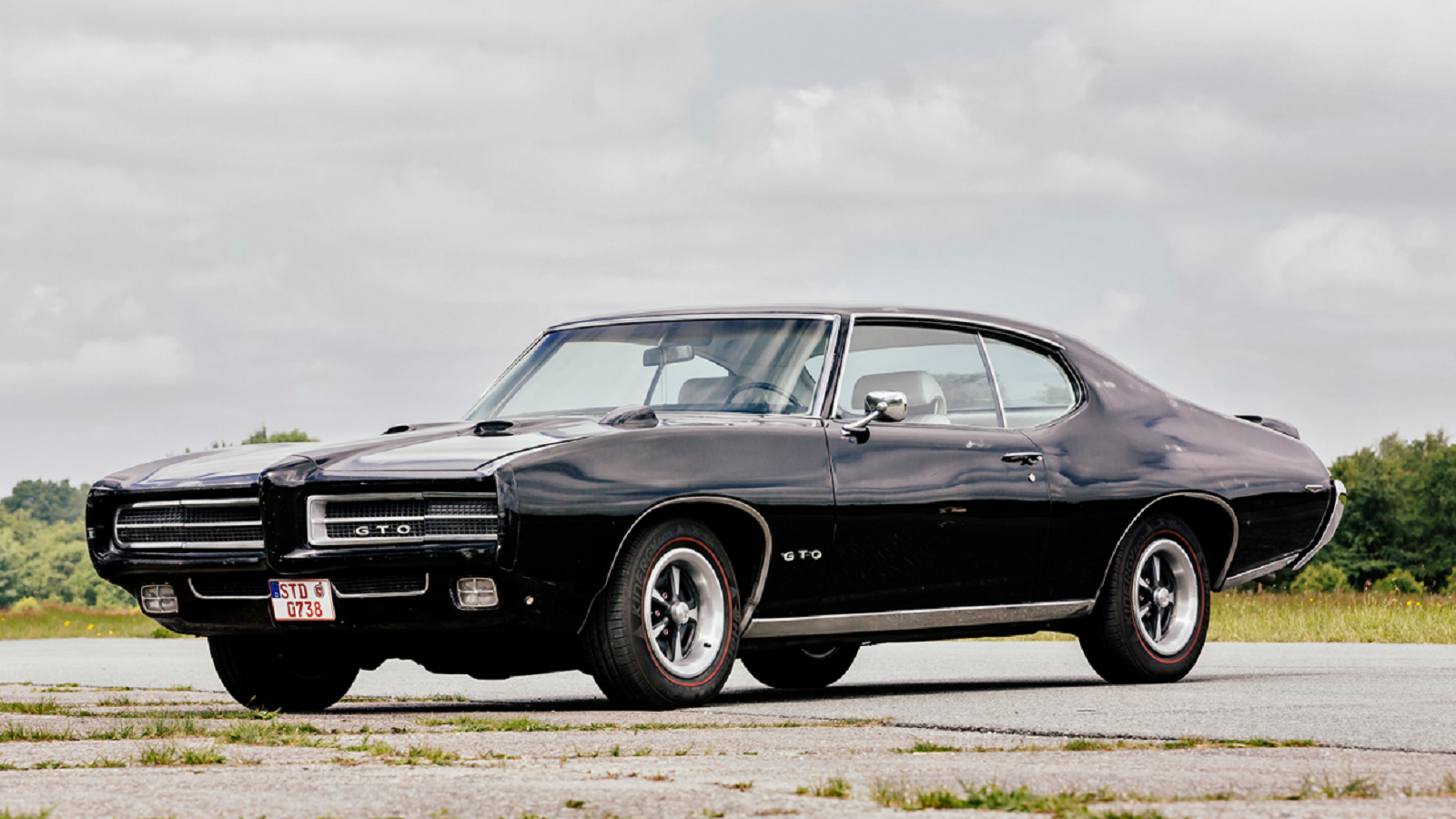 21 pillarless coupe classics | Classic & Sports Car