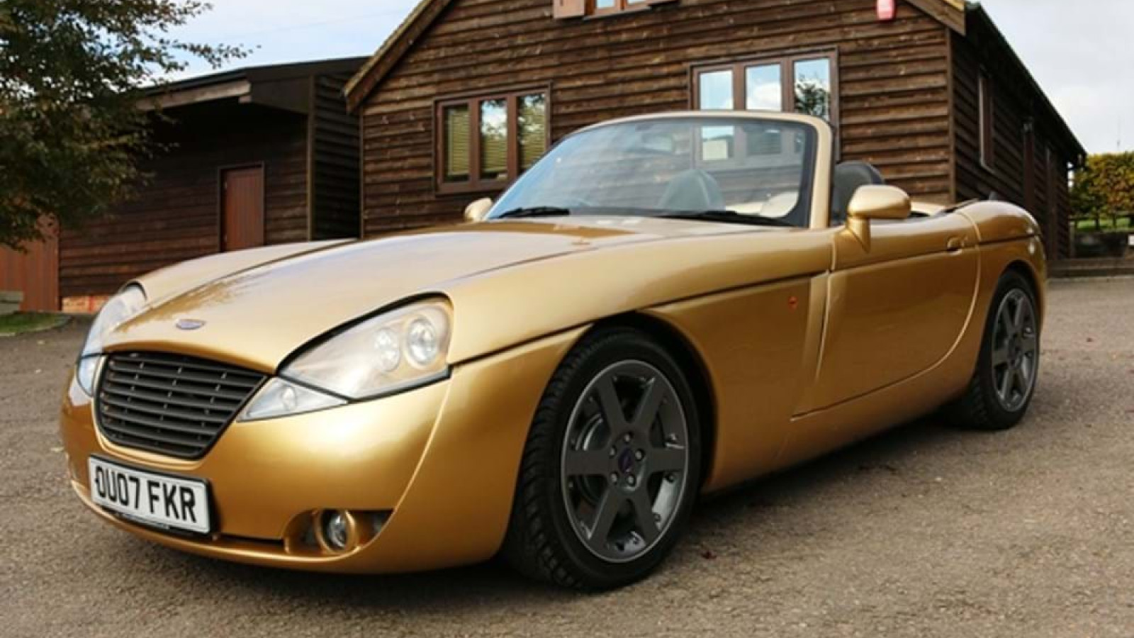 20 striking classics in this huge collection | Classic & Sports Car