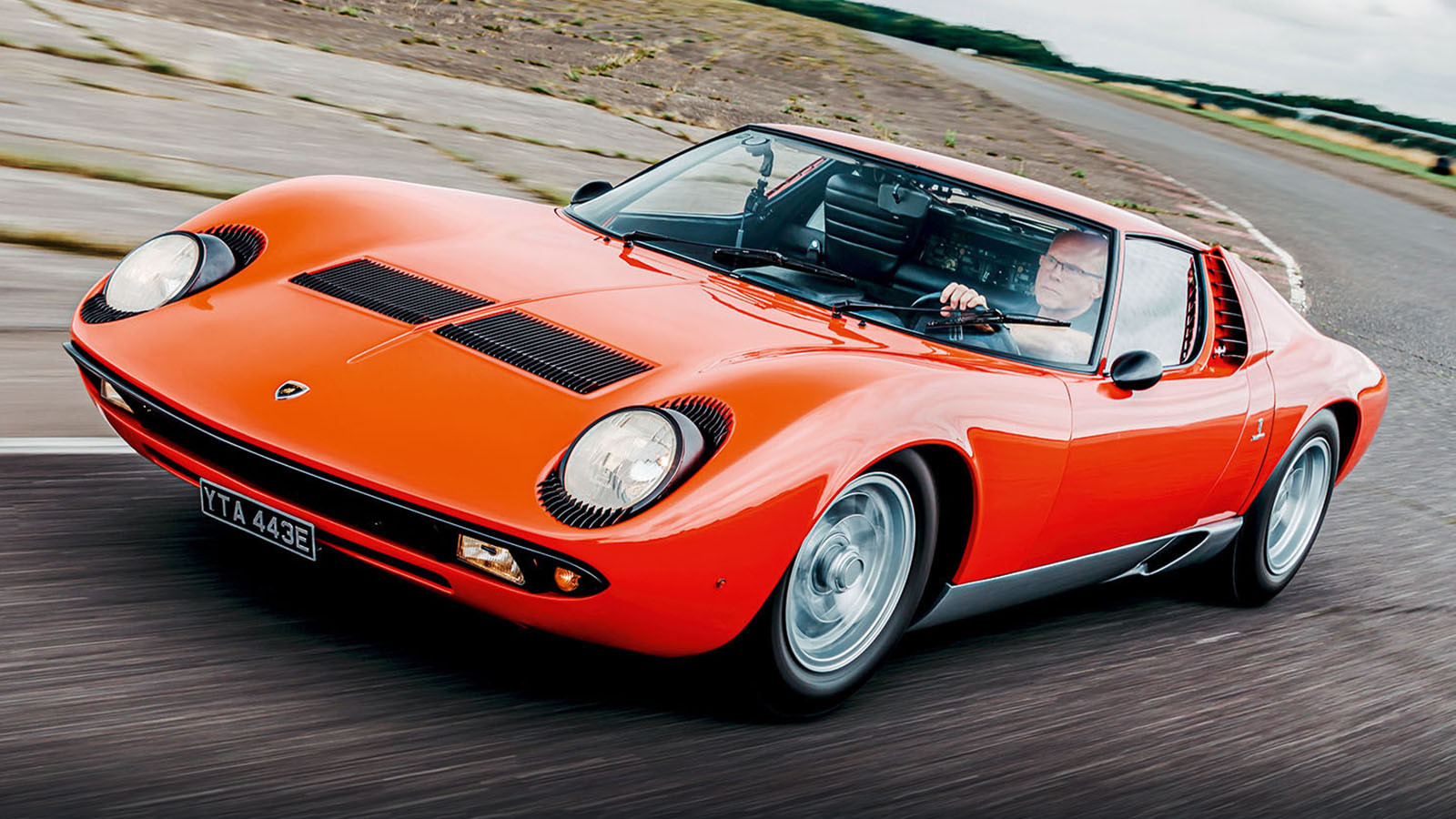 Los grandes éxitos de Bertone | Classic & Sports Car