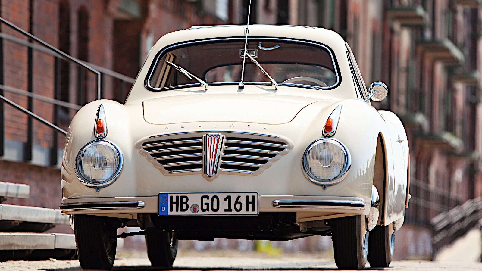 23 voitures à deux temps intéressantes | Classic & Sports Car
