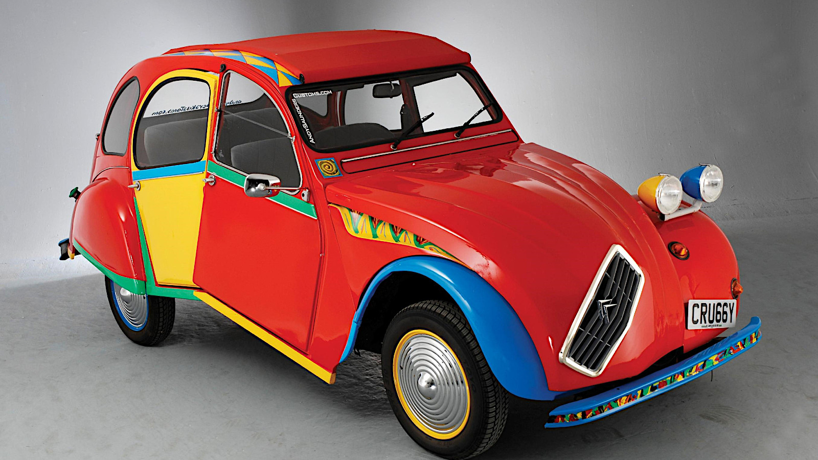 75 years of the Citroën 2CV | Classic & Sports Car
