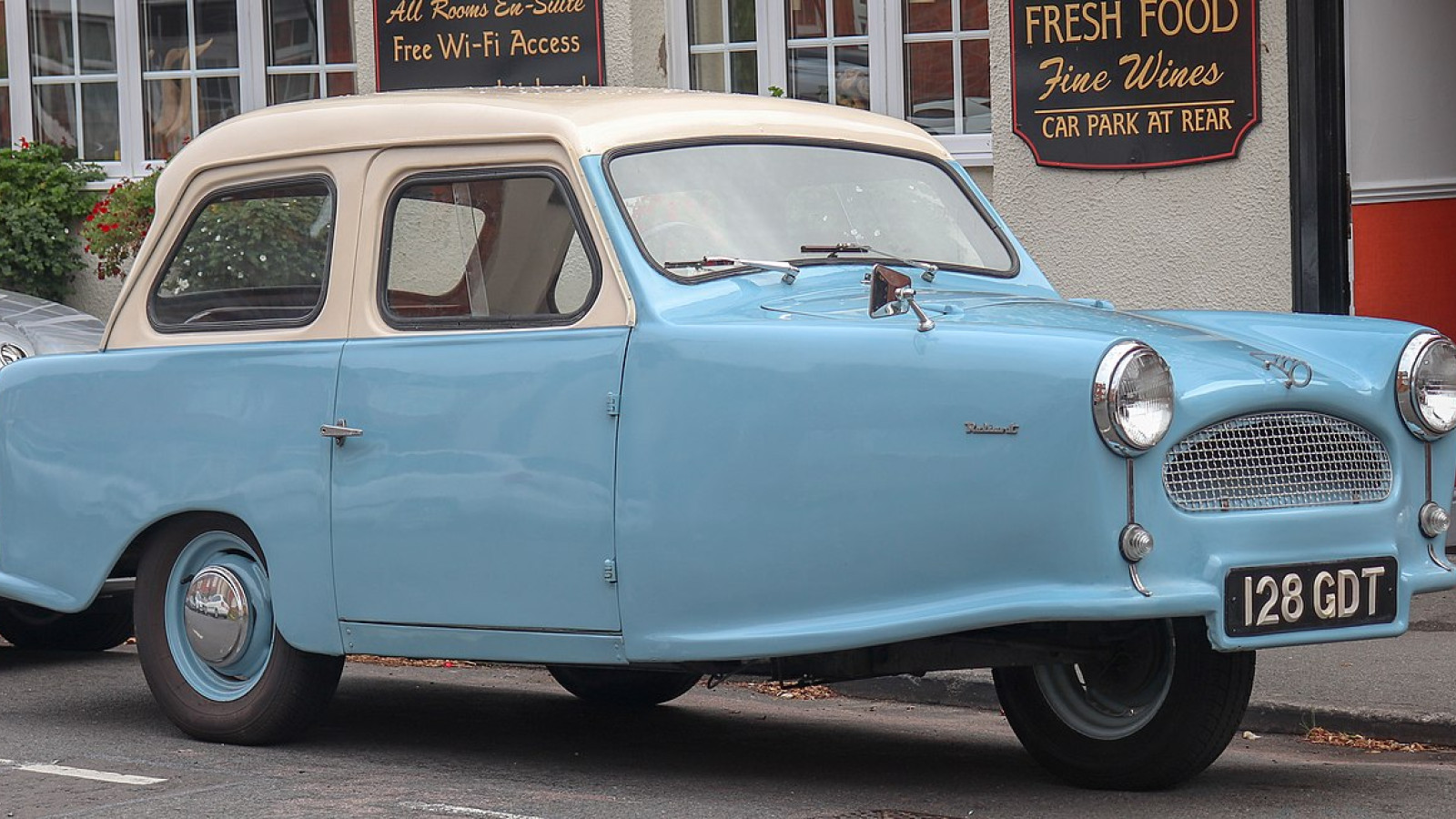 20 forgotten classic three-wheelers | Classic & Sports Car