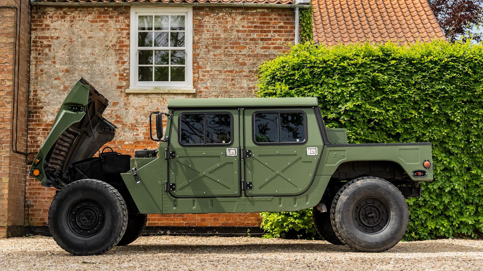 20 classic cars with clamshell bonnets | Classic & Sports Car