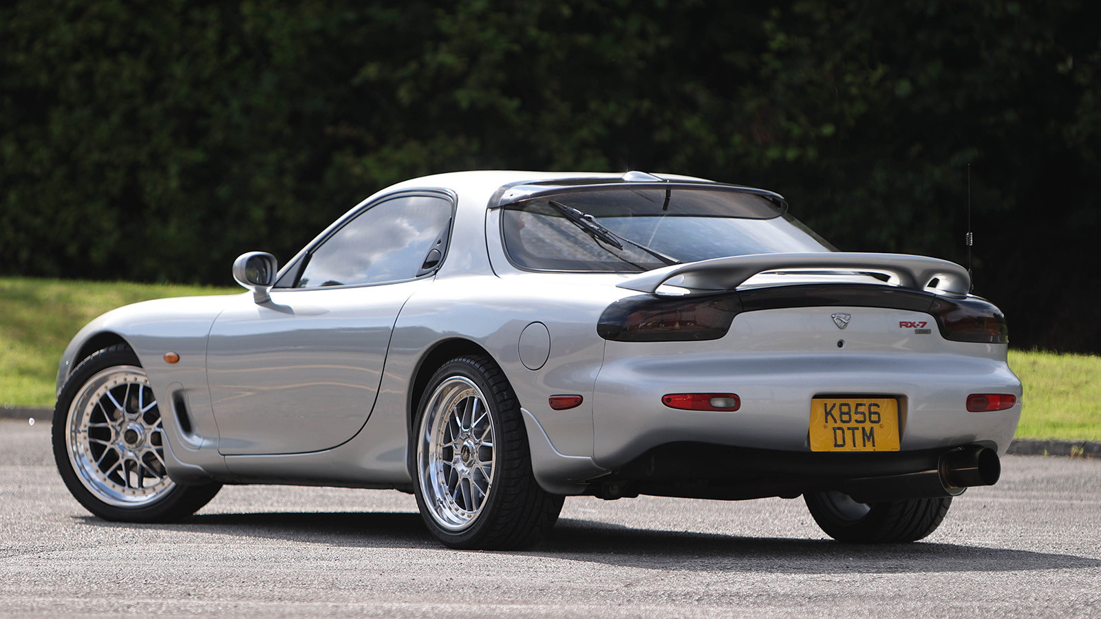 20 cars with great rear ends | Classic & Sports Car