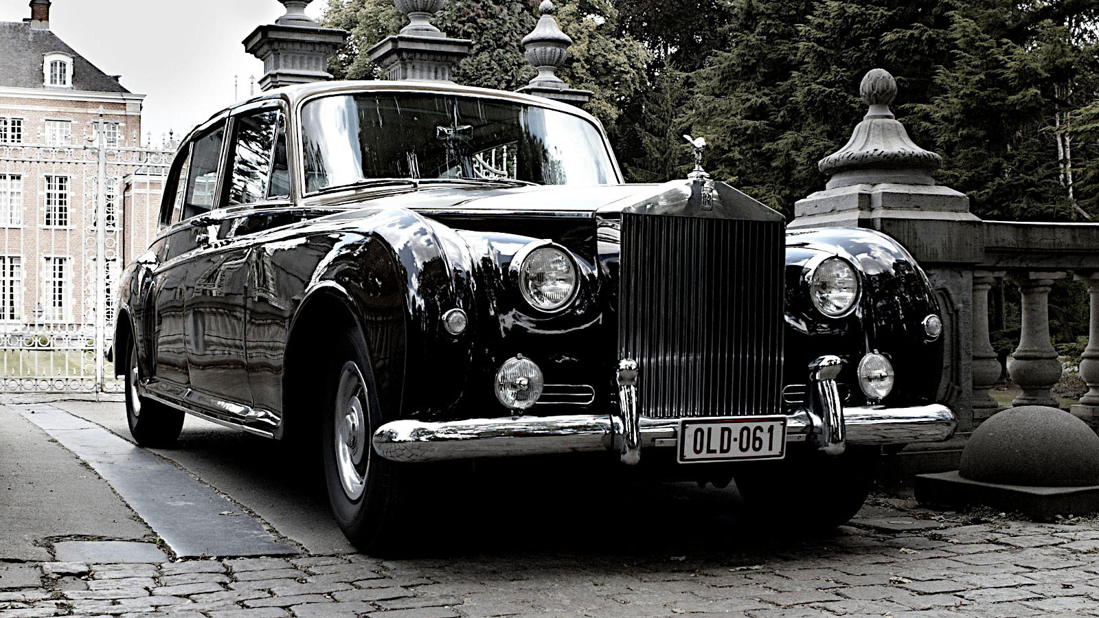 100 years of the Rolls-Royce Phantom | Classic & Sports Car