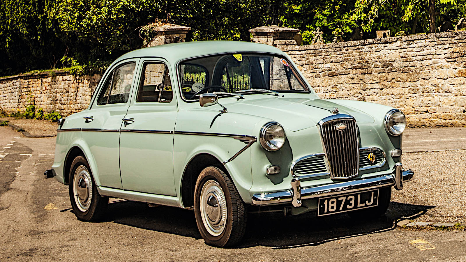 Elke auto van BMC | Classic & Sports Car