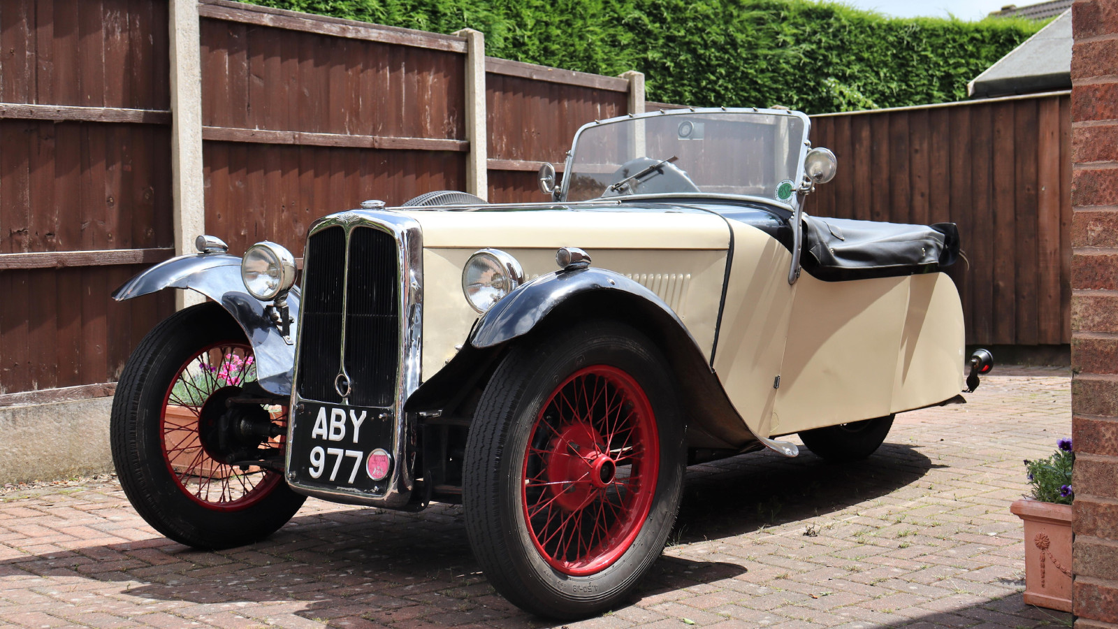 20 forgotten classic three-wheelers | Classic & Sports Car