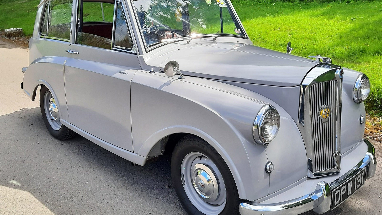 25 compact luxury cars | Classic & Sports Car