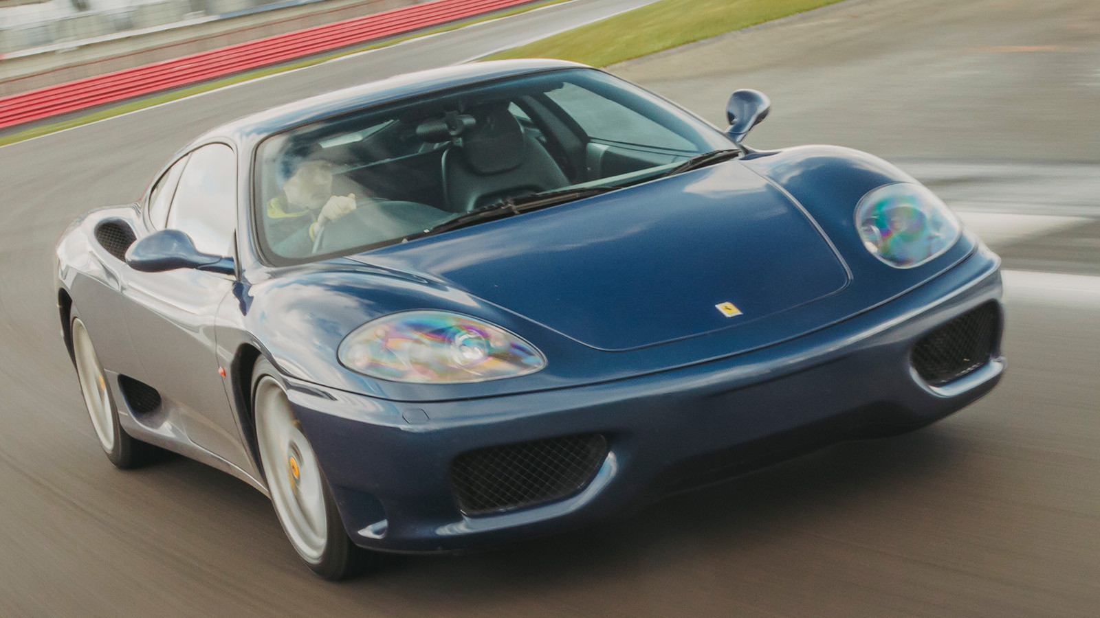 24 Autos, die ihren Namen mit Rennstrecken teilen | Classic & Sports Car