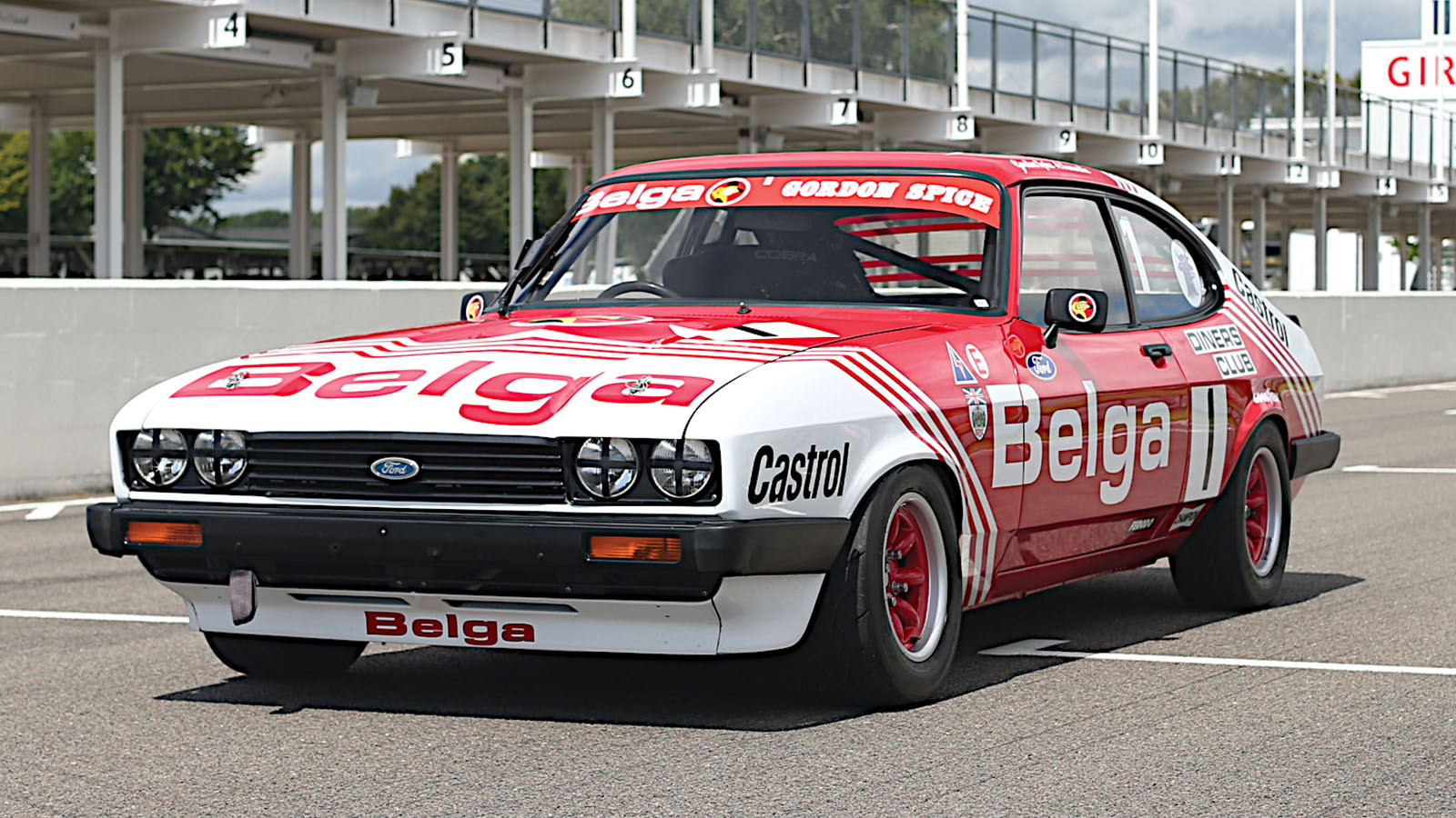 De fascinerende geschiedenis van de Ford Capri | Classic & Sports Car