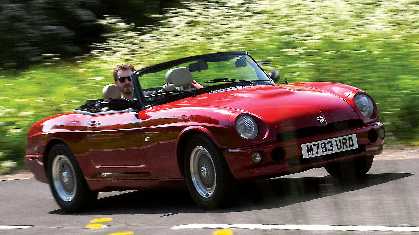 30 klassieke V8 Roadsters | Classic & Sports Car