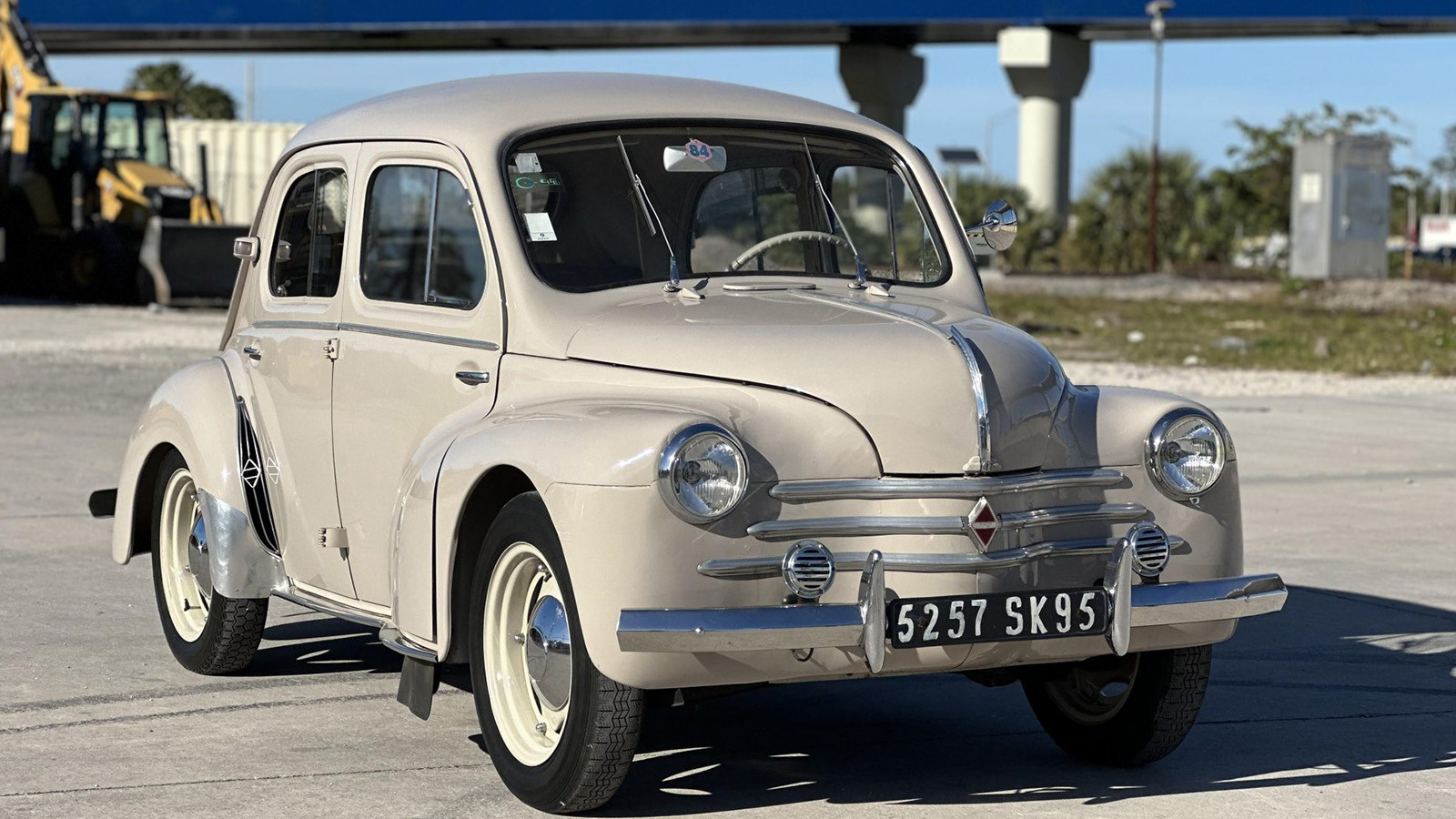 20 clásicos con puertas batientes traseras | Classic & Sports Car