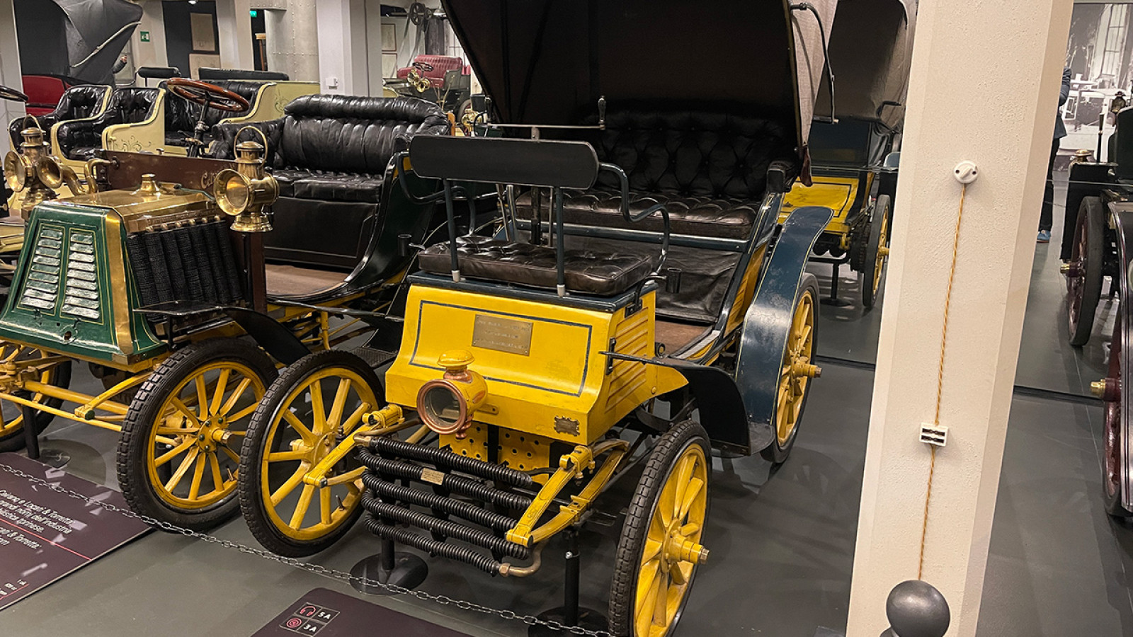 Dive into this amazing car museum | Classic & Sports Car