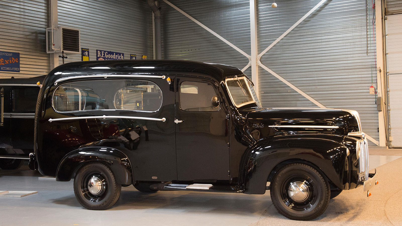 22 classic hearses | Classic & Sports Car