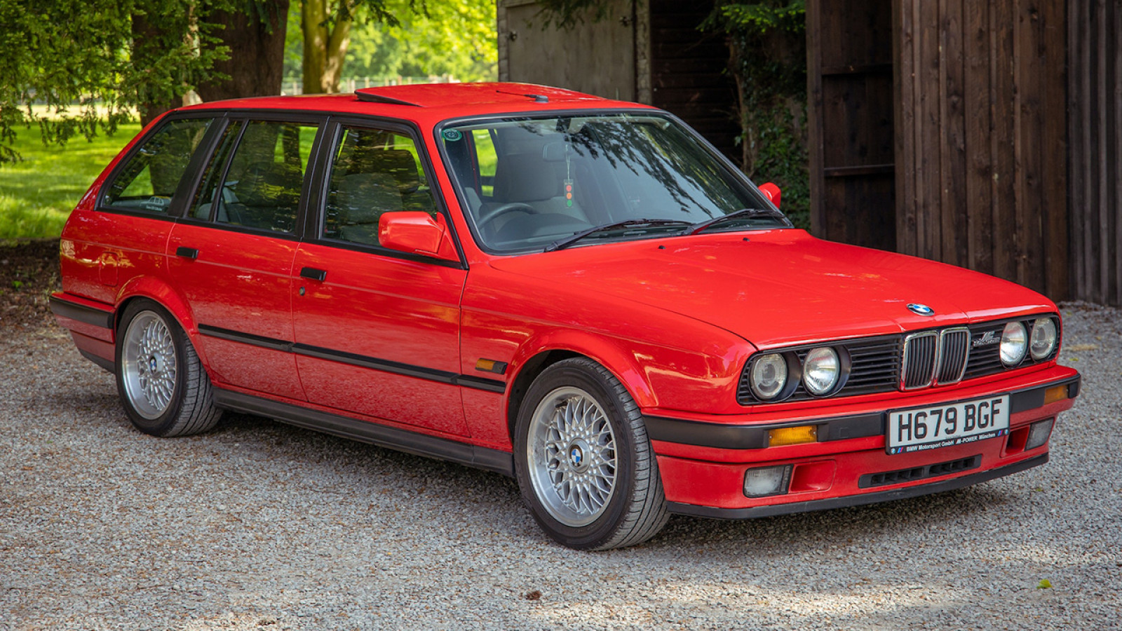 20 classic cars for dog owners | Classic & Sports Car