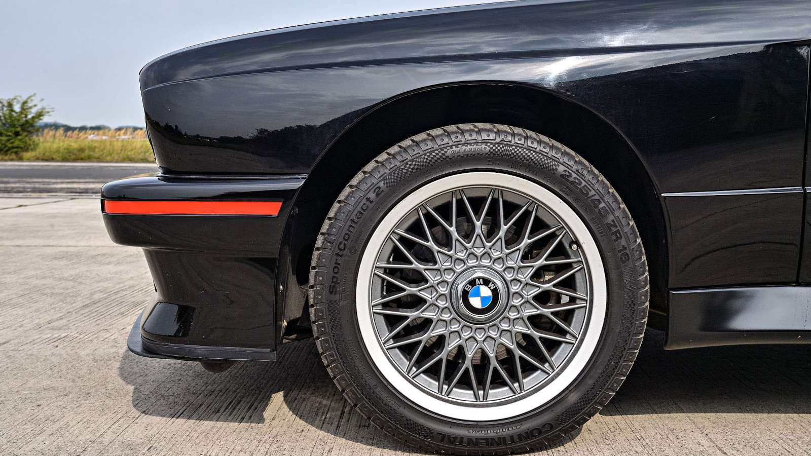 22 classic cars with the best stock wheels | Classic & Sports Car