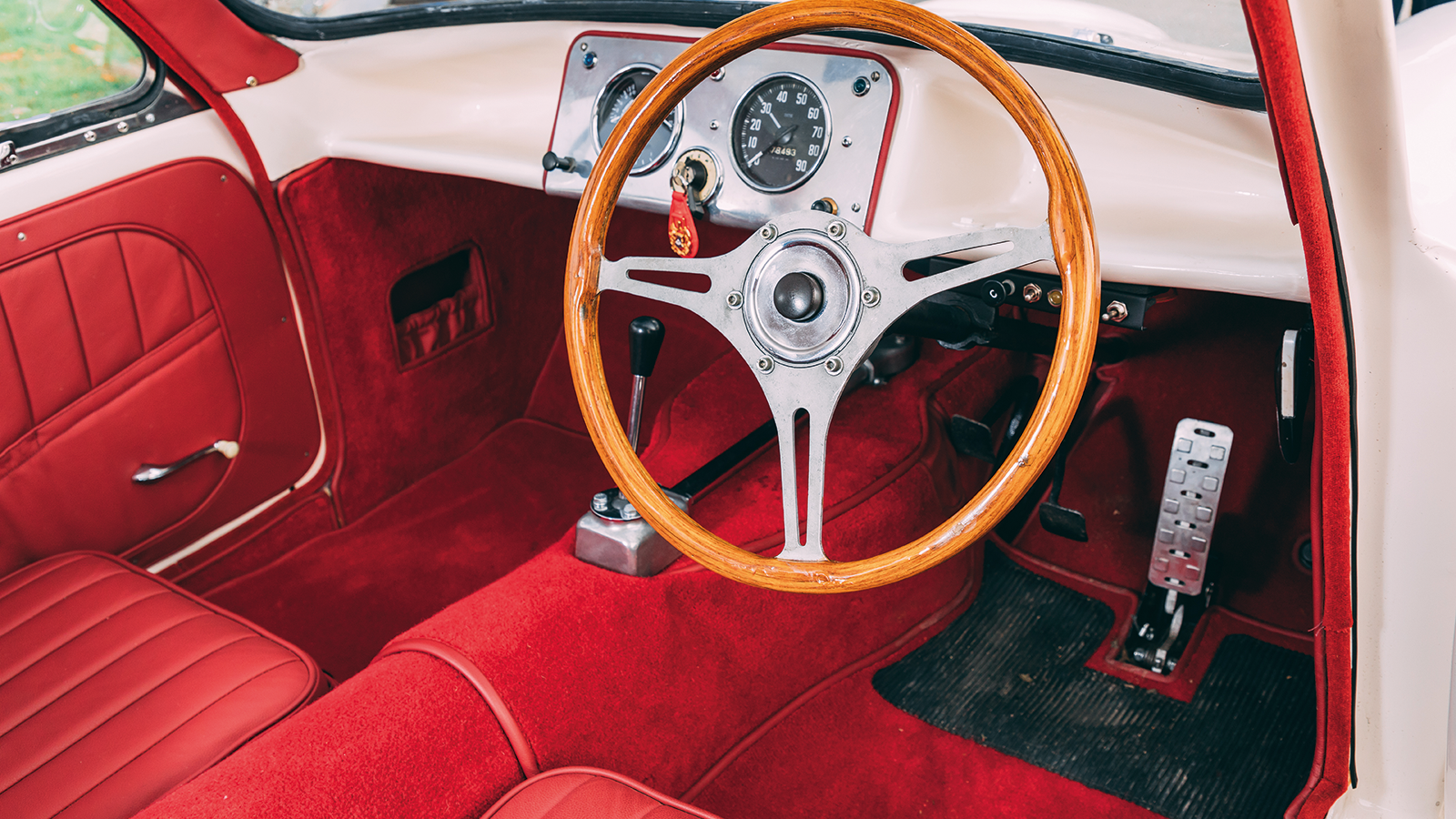 10 sporty fiberglass classic cars | Classic & Sports Car