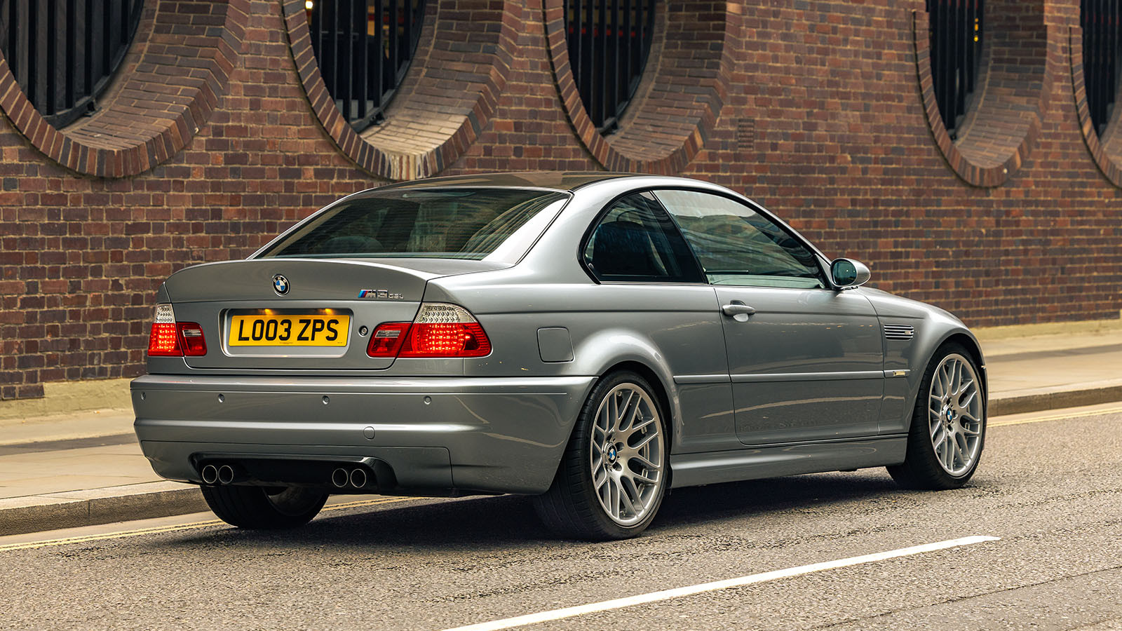 16 BMW súper raros a la venta este mes | Classic & Sports Car