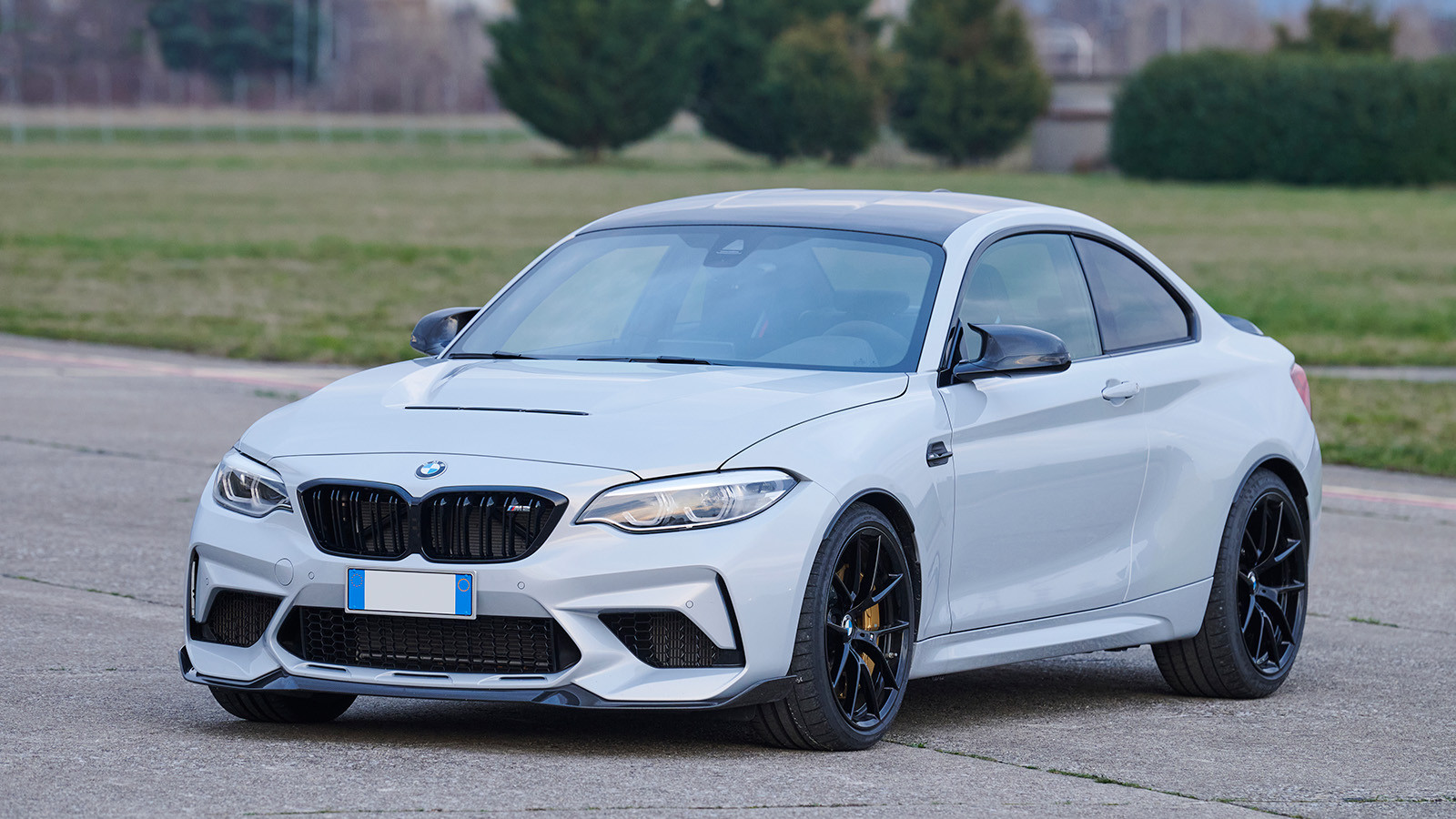 16 BMW súper raros a la venta este mes | Classic & Sports Car