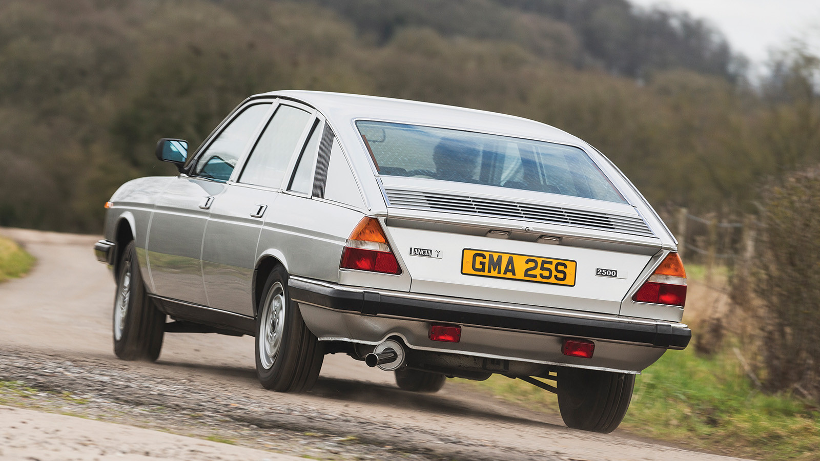 10 klassieke auto's die eruitzien als hatchbacks, maar dat niet zijn ...