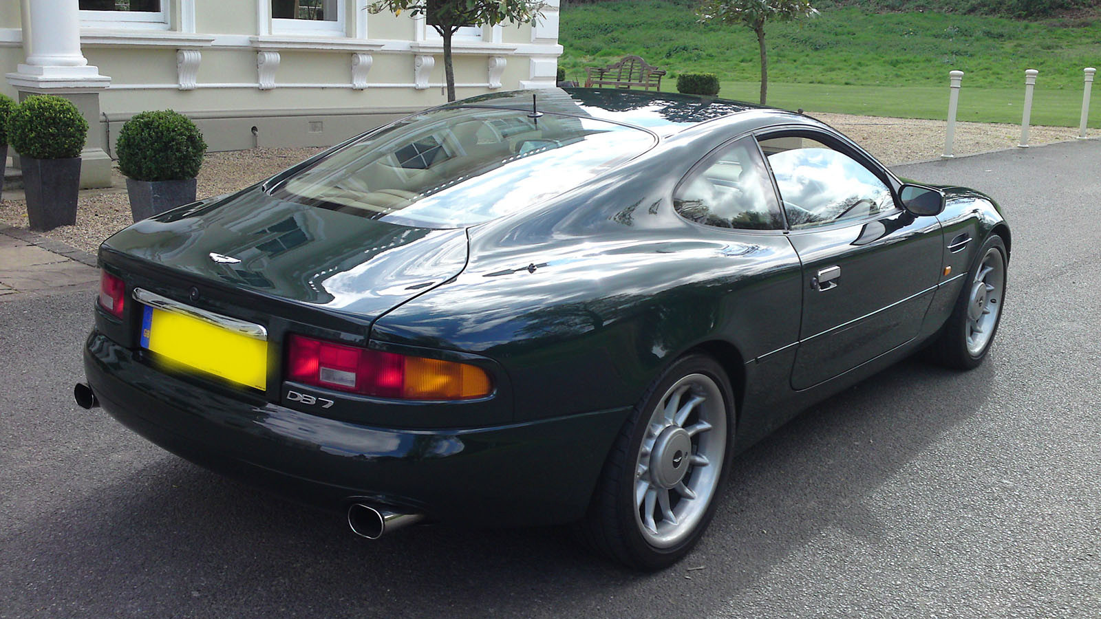 Elton John’s Aston Martin DB7 is for sale | Classic & Sports Car