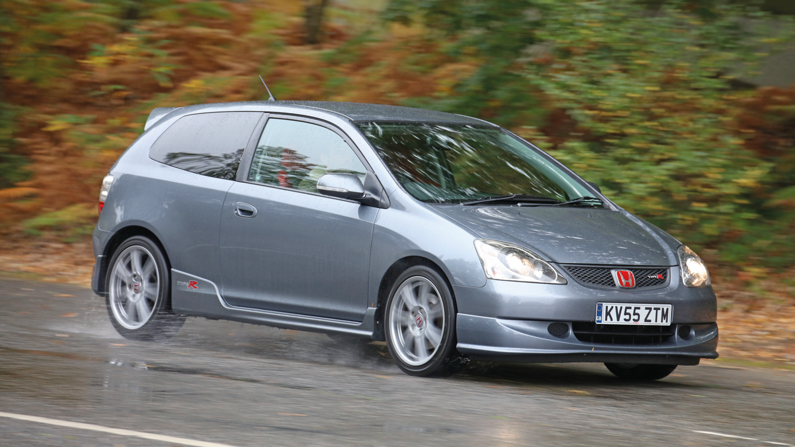 19 classic hot-hatch legends | Classic & Sports Car