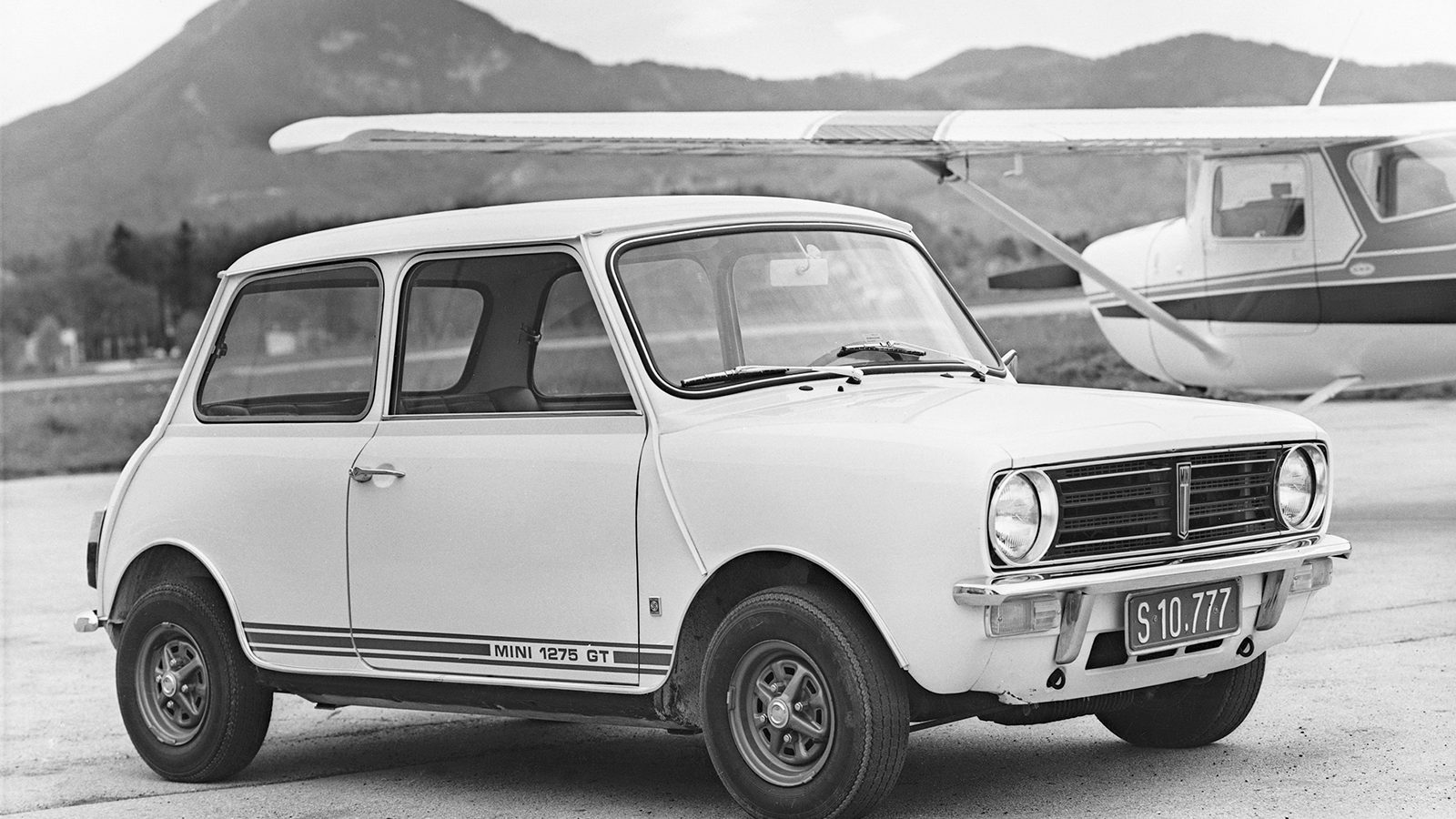 15 classics that rocked RoStyle wheels | Classic & Sports Car